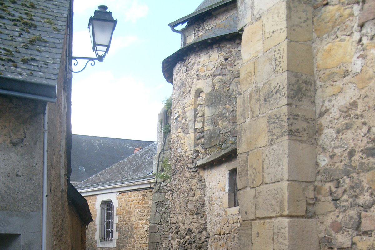 Tourisme > Bazouges-Cré sur Loir